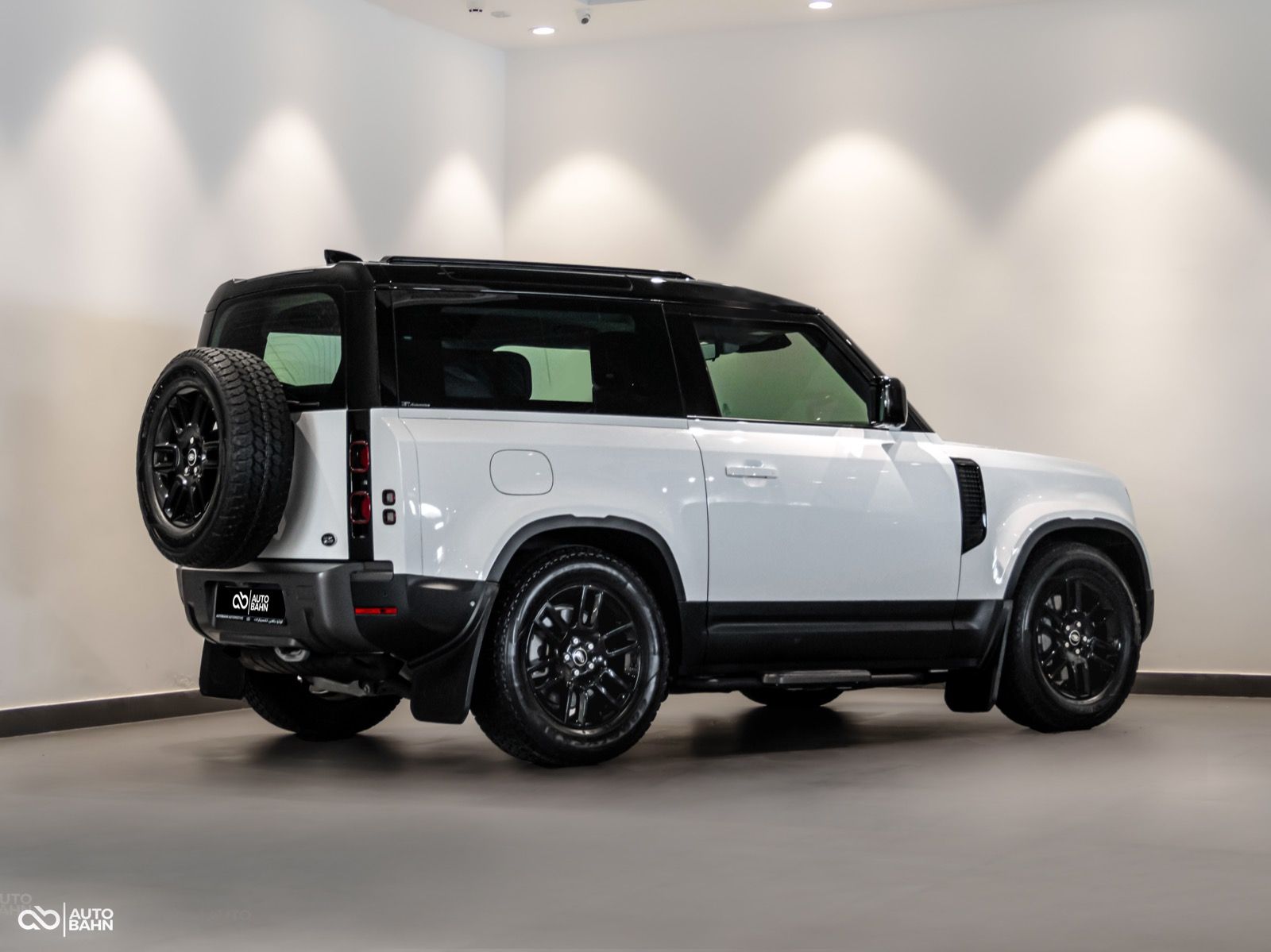 2022 Land Rover Defender 90 HSE - 10593 | Autobahn Automotive