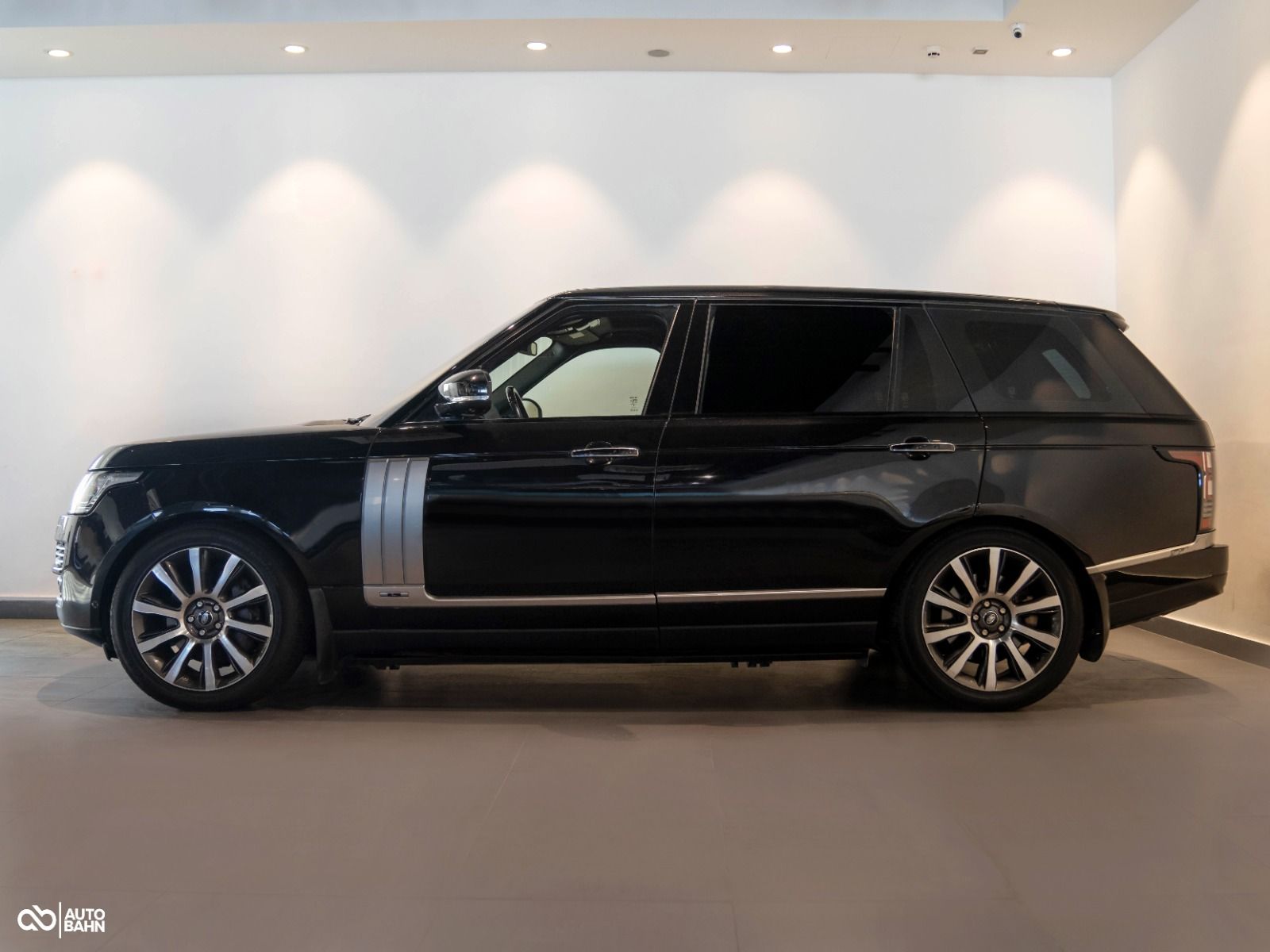 2015 Range Rover Vogue Autobiography - 10612 | Autobahn Automotive